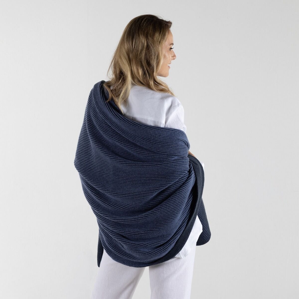 Shore Blue Cashmere Blanket Wrap | The Travelwrap Company
