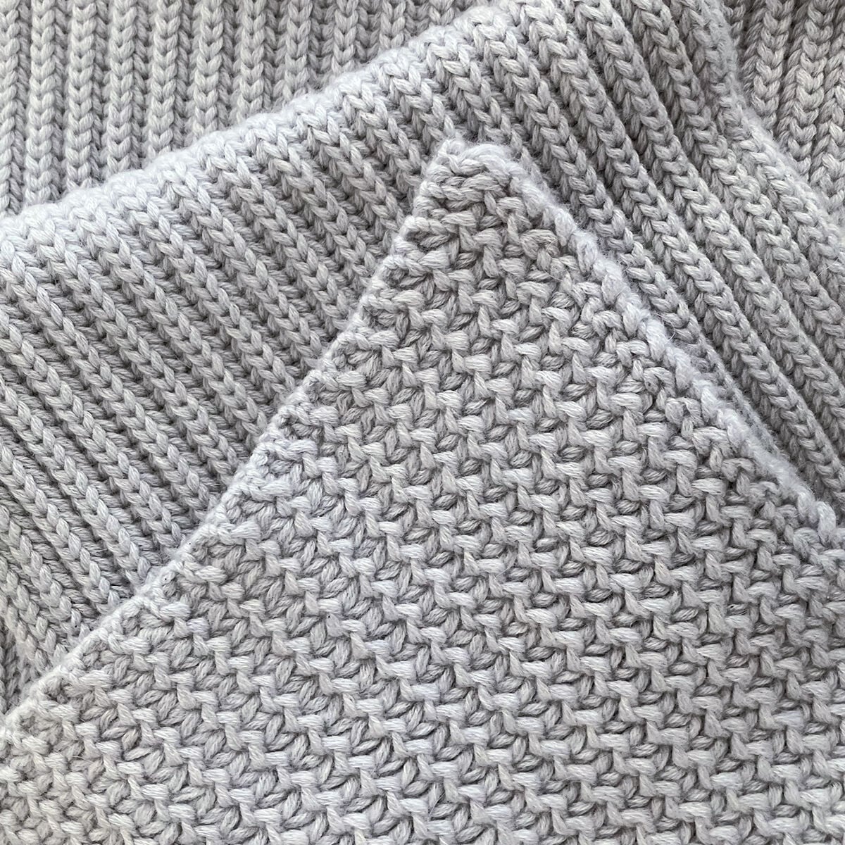 Silver Grey Extra Chunky Knit Cashmere Scarf | The Travelwrap Company